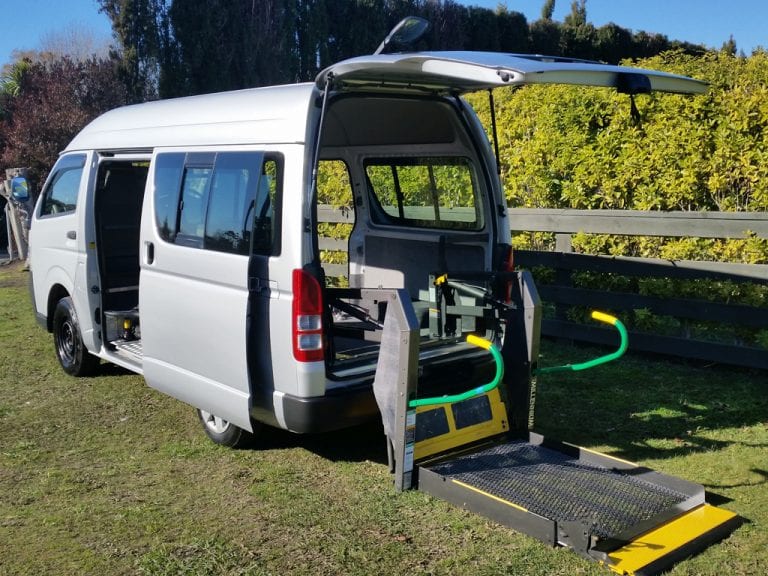wheelchair accessible Toyota Hiace with wheelchair hoist - Freedom ...